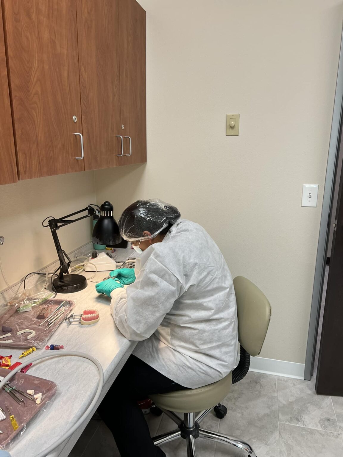 6-day Bench Test Prep Course for foreign dental graduates